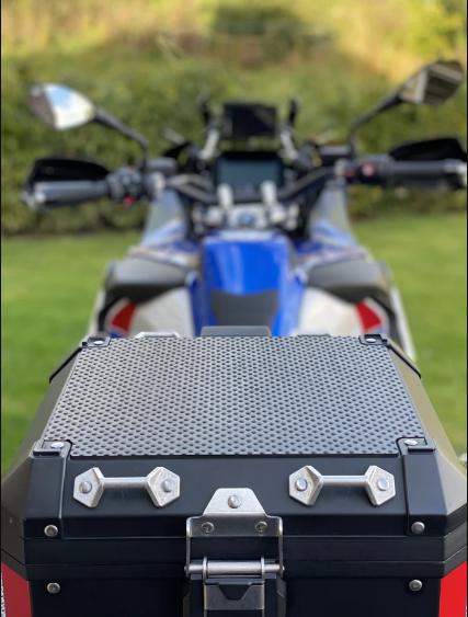 BMW GS Adventure Top Box Rubber Protector – SteadyMoto